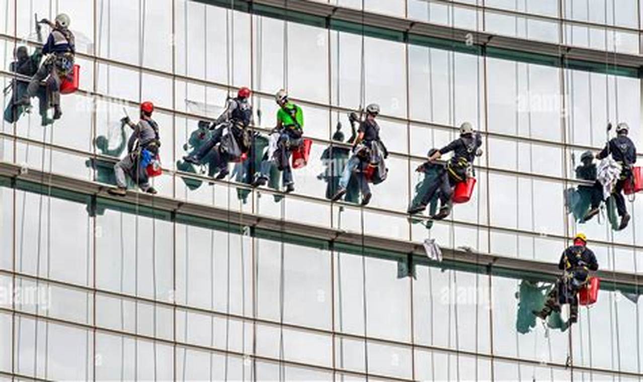 Ascend To Success: Lucrative Skyscraper Window Cleaner Jobs